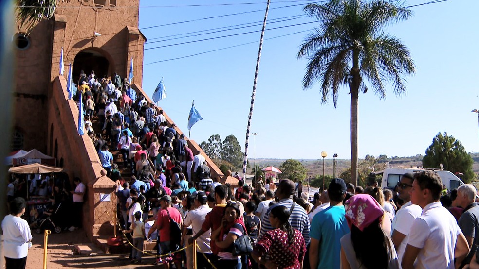 dddddddddddd - Expresso FM 100,1